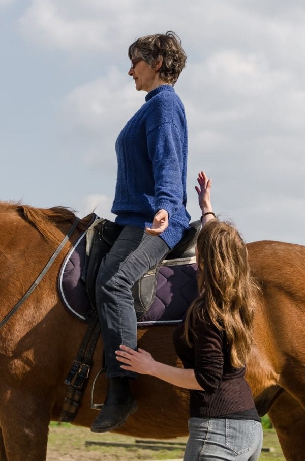 Du bon usage du dos en équitation.